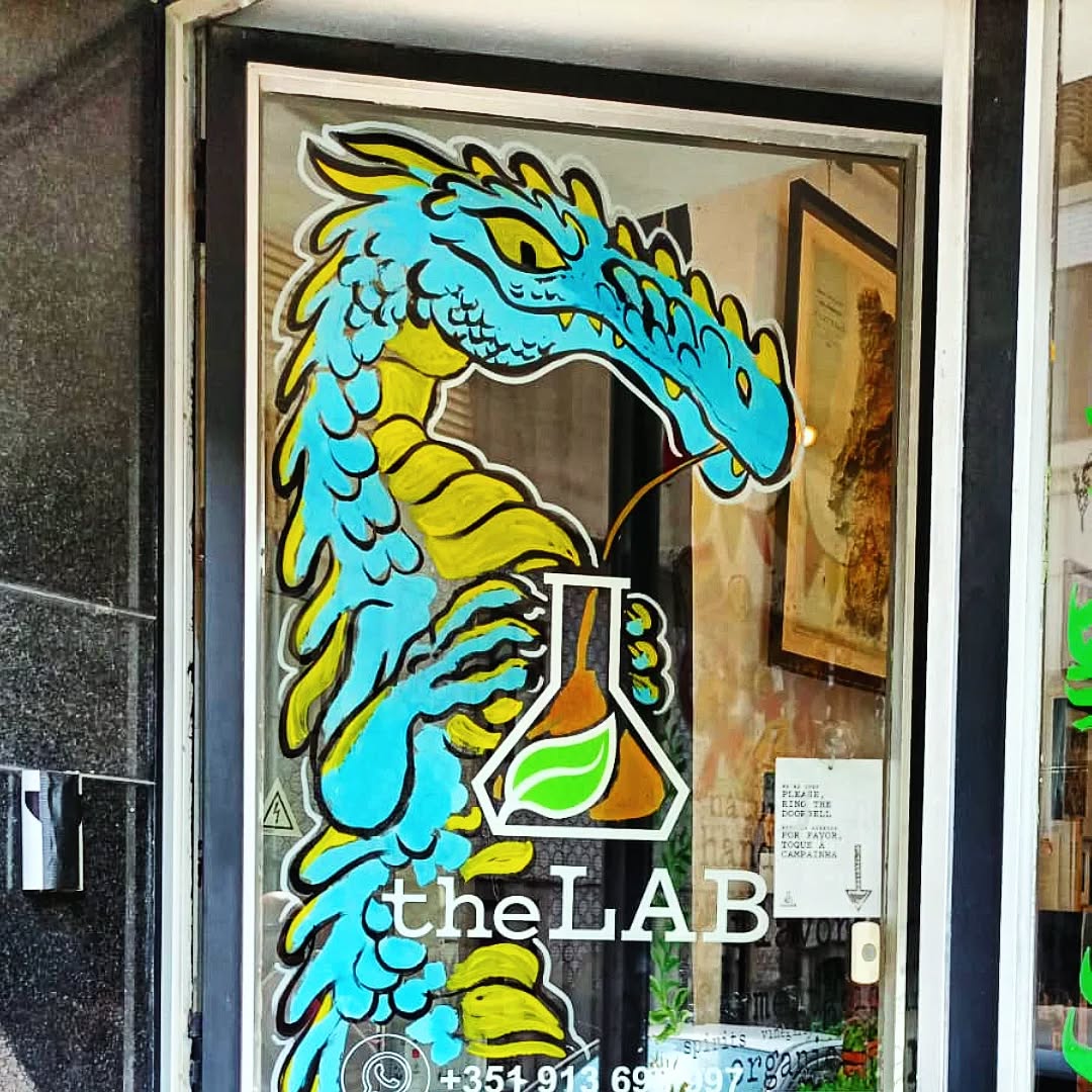 São João Illustrated Shop Window for Thelab in Porto, Portugal – Hireillo | Hire an Illustrator